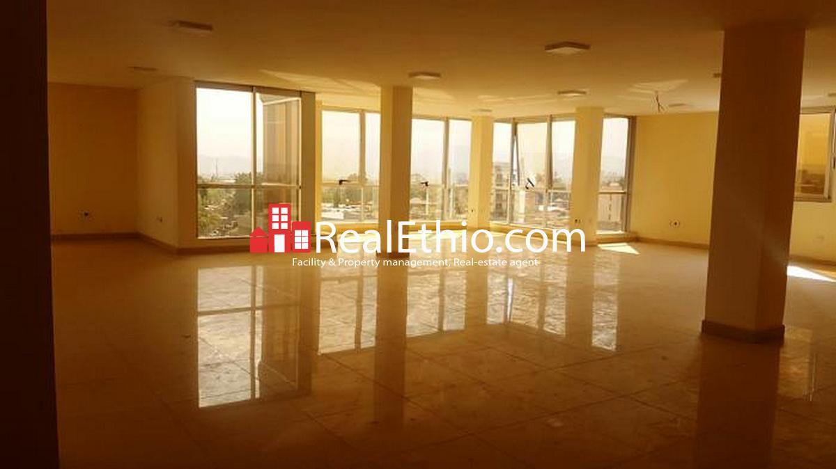 480 Square meters office space for rent at Olympia,