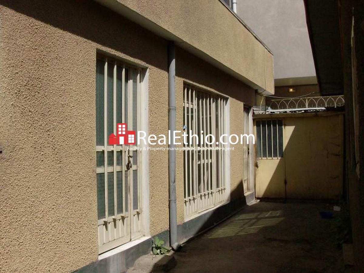 Three bed room villa house for sale at Gerji, Addis Ababa. - Real Ethio